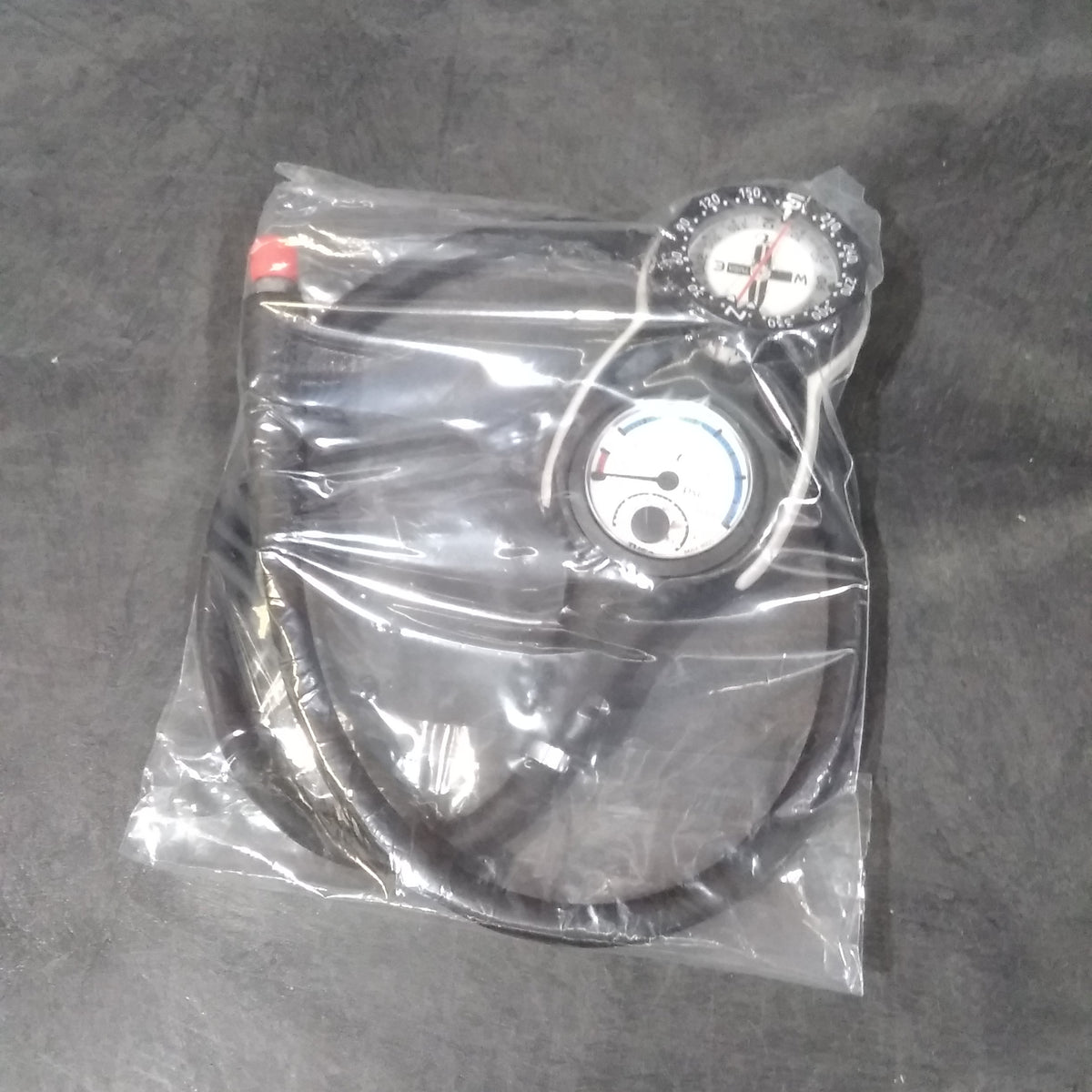 Open Box Tusa Compass / Pressure Analog Console – DiveCatalog.com