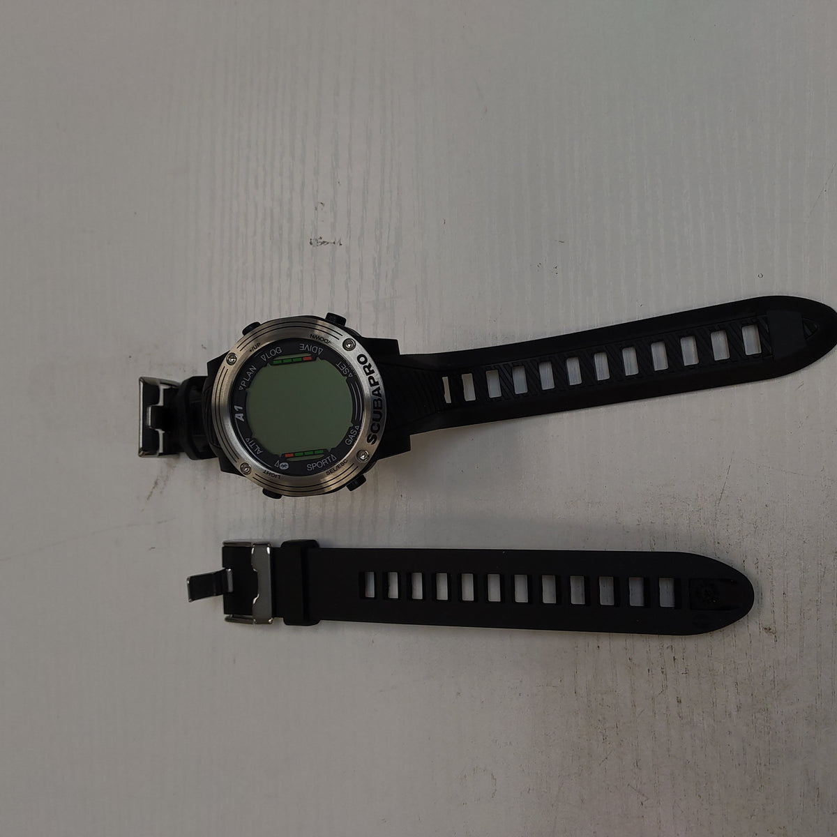 Aladin A1 Dive Computer: Entry-Level Wristwatch-Style Dive Computer ...