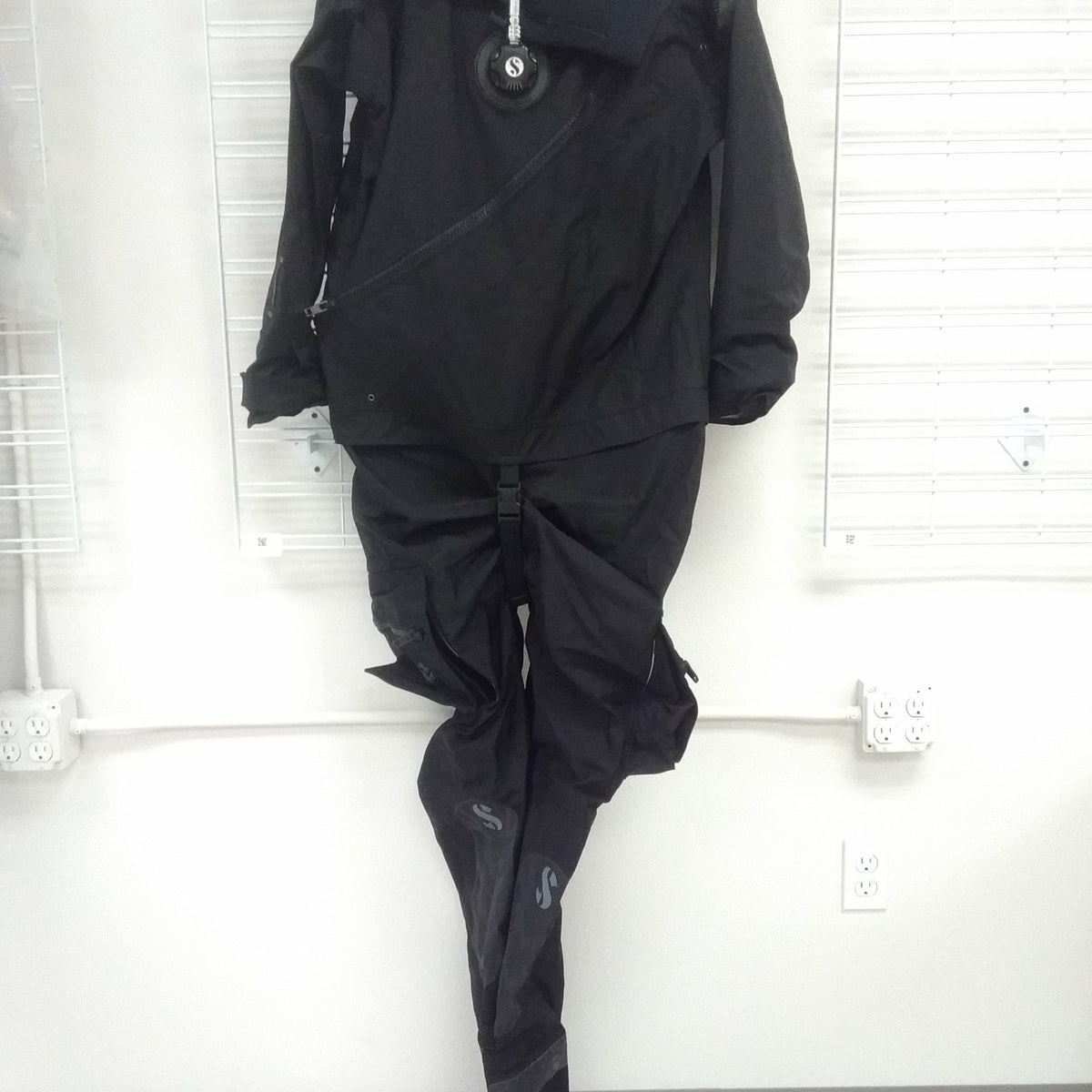 Open Box Scubapro Evertech Dry Breathable Mens Scuba Diving Drysuit ...