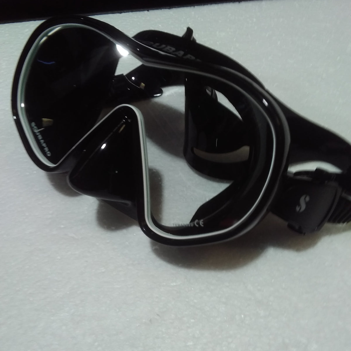 Used Scubapro Solo Scuba Snorkeling Dive Mask – DiveCatalog.com